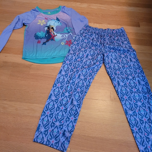 Disney | Pajamas | Raya And The Last Dragon Pjs Sz 9 | Poshmark
